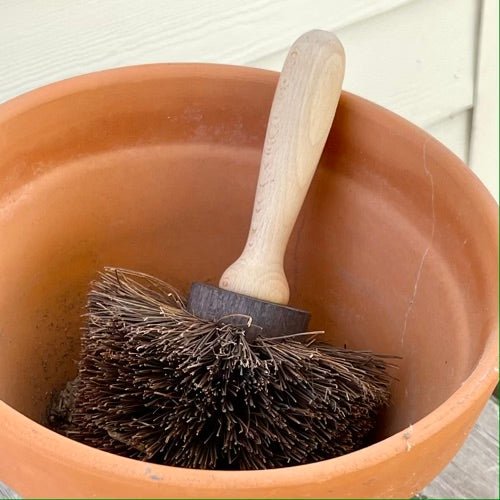 Flower Pot Brush - Made in Germany – Northern Ridge Nursery