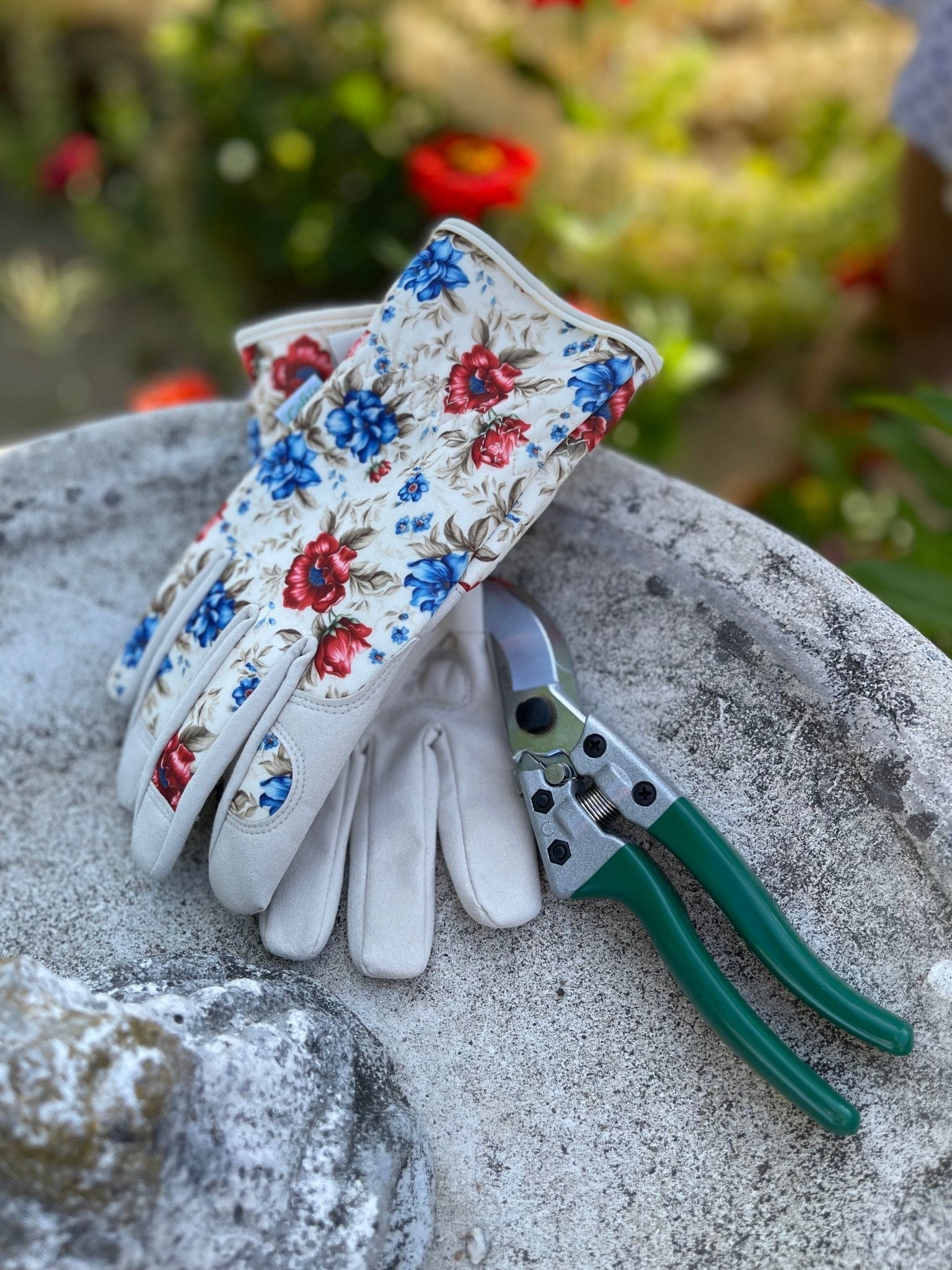 Women's Floral Gardening and Project Gloves "The Caroline" – Northern ...